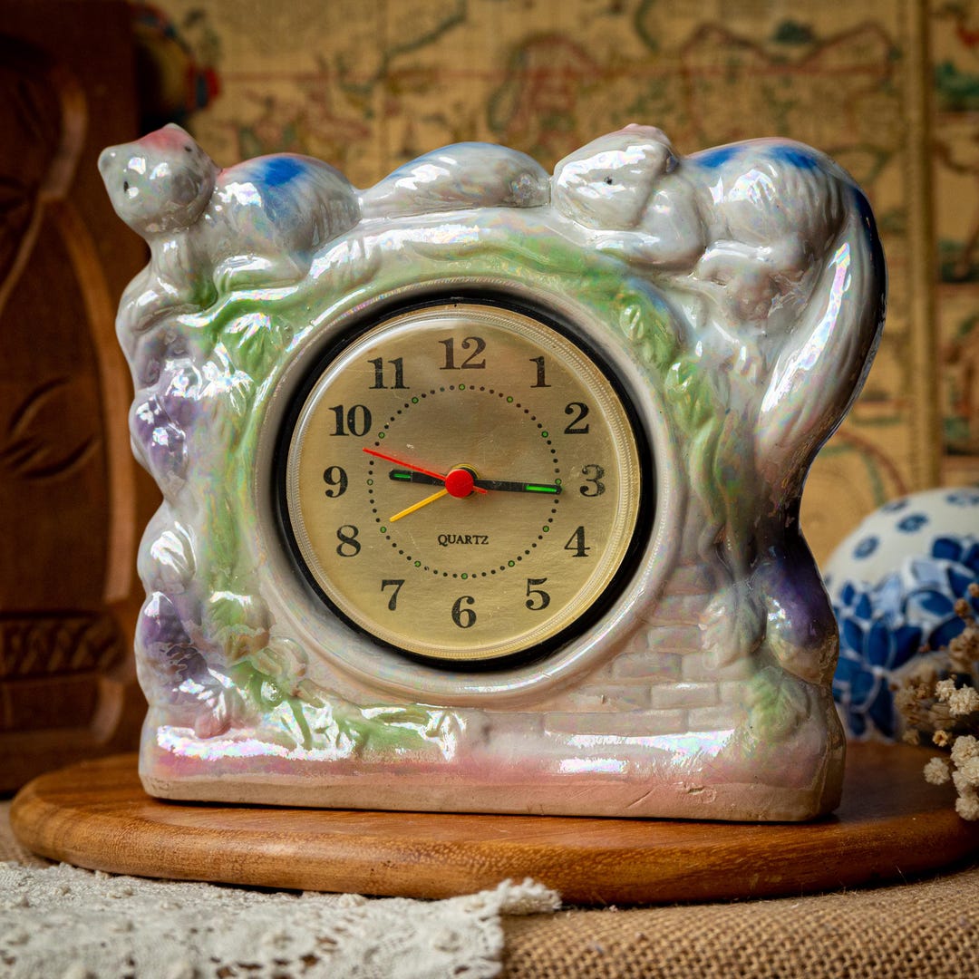 Vintage Ceramic Squirrel Clock – Iridescent 1980s Quartz Alarm Clock – Pastel Cottagecore Decor ...