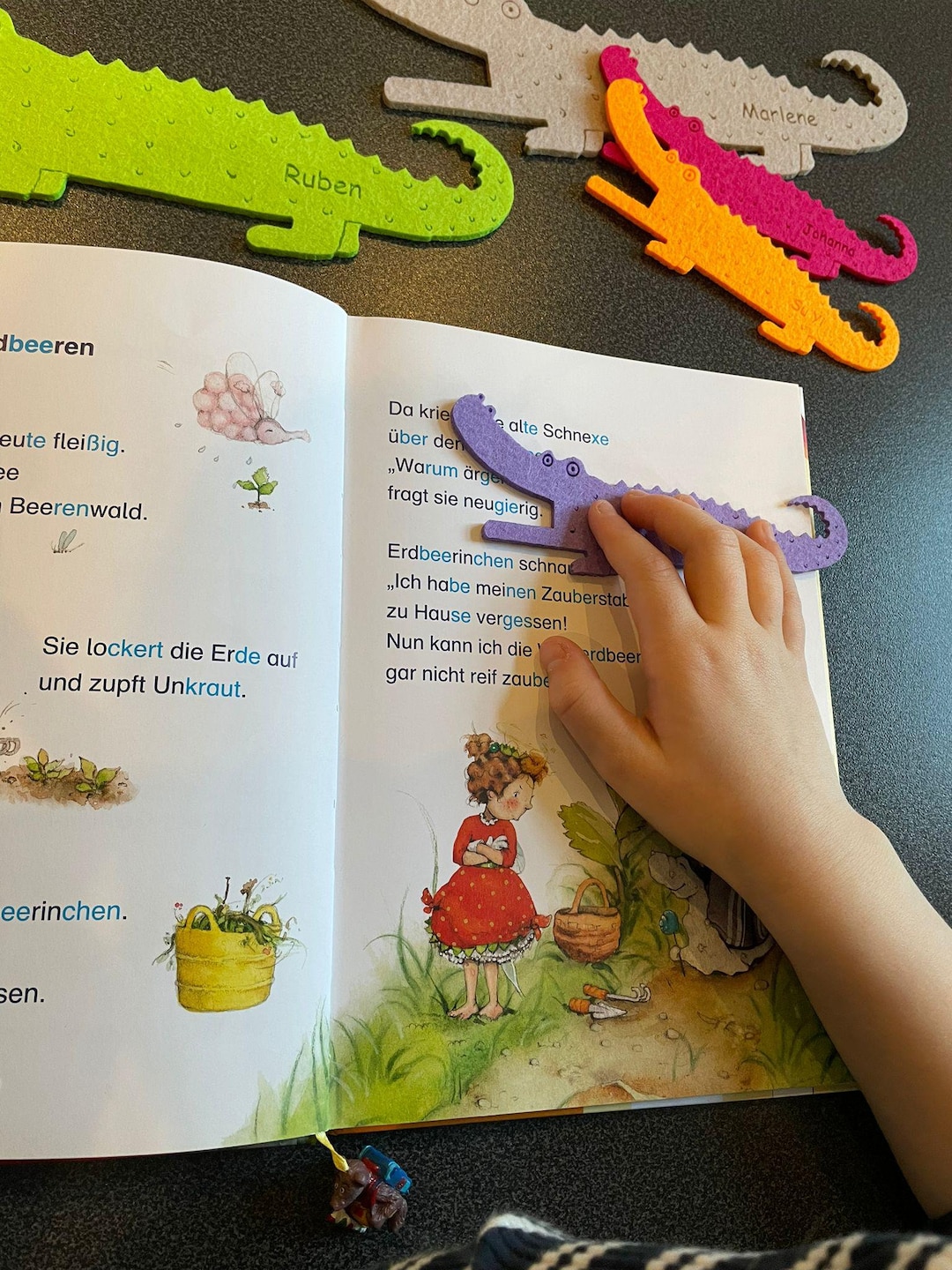 Personalized Felt Reading Crocodile - Reading Aid for Beginners - Gift ...