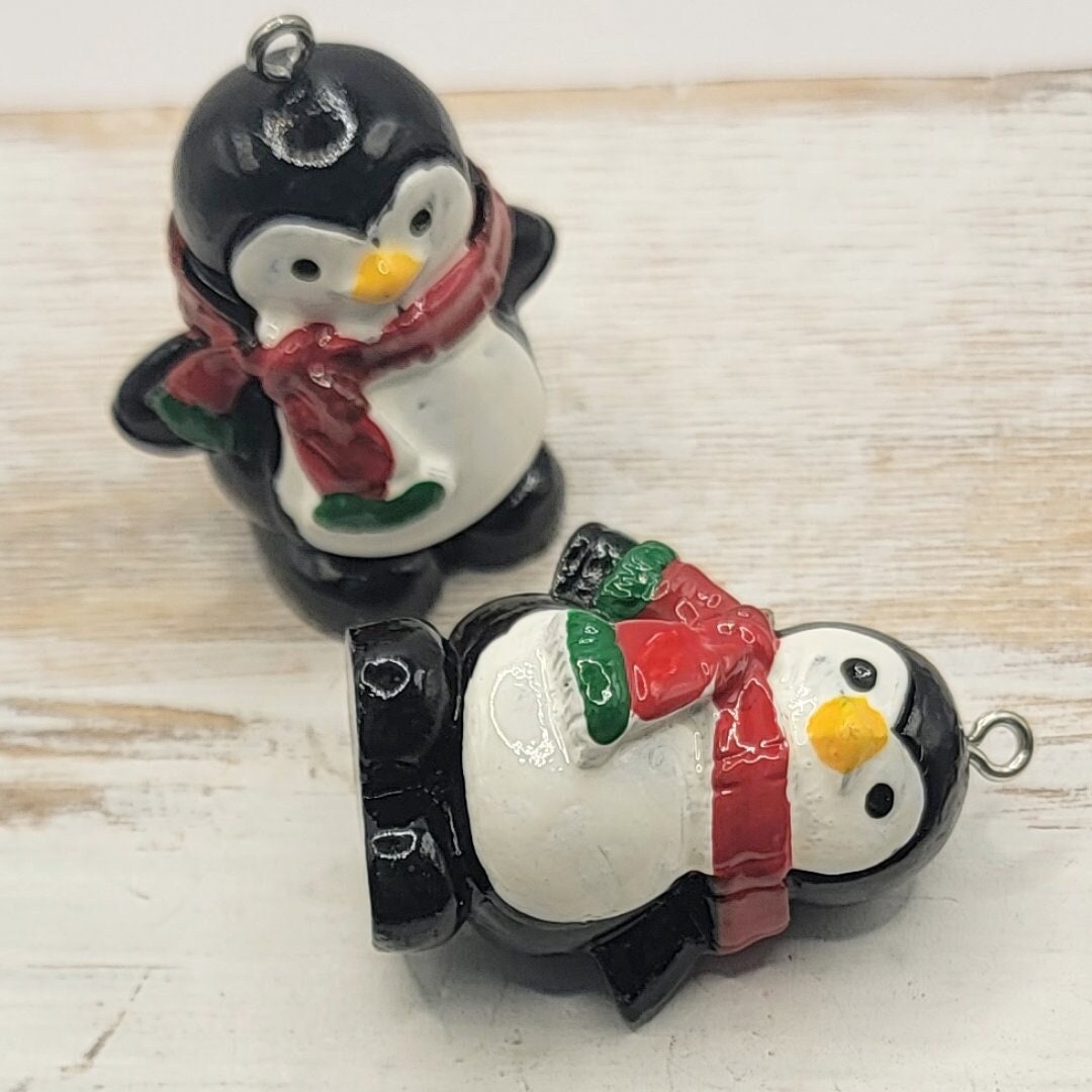 2 Large Resin Penguin Christmas Charms Beads for Jewelry Making ...