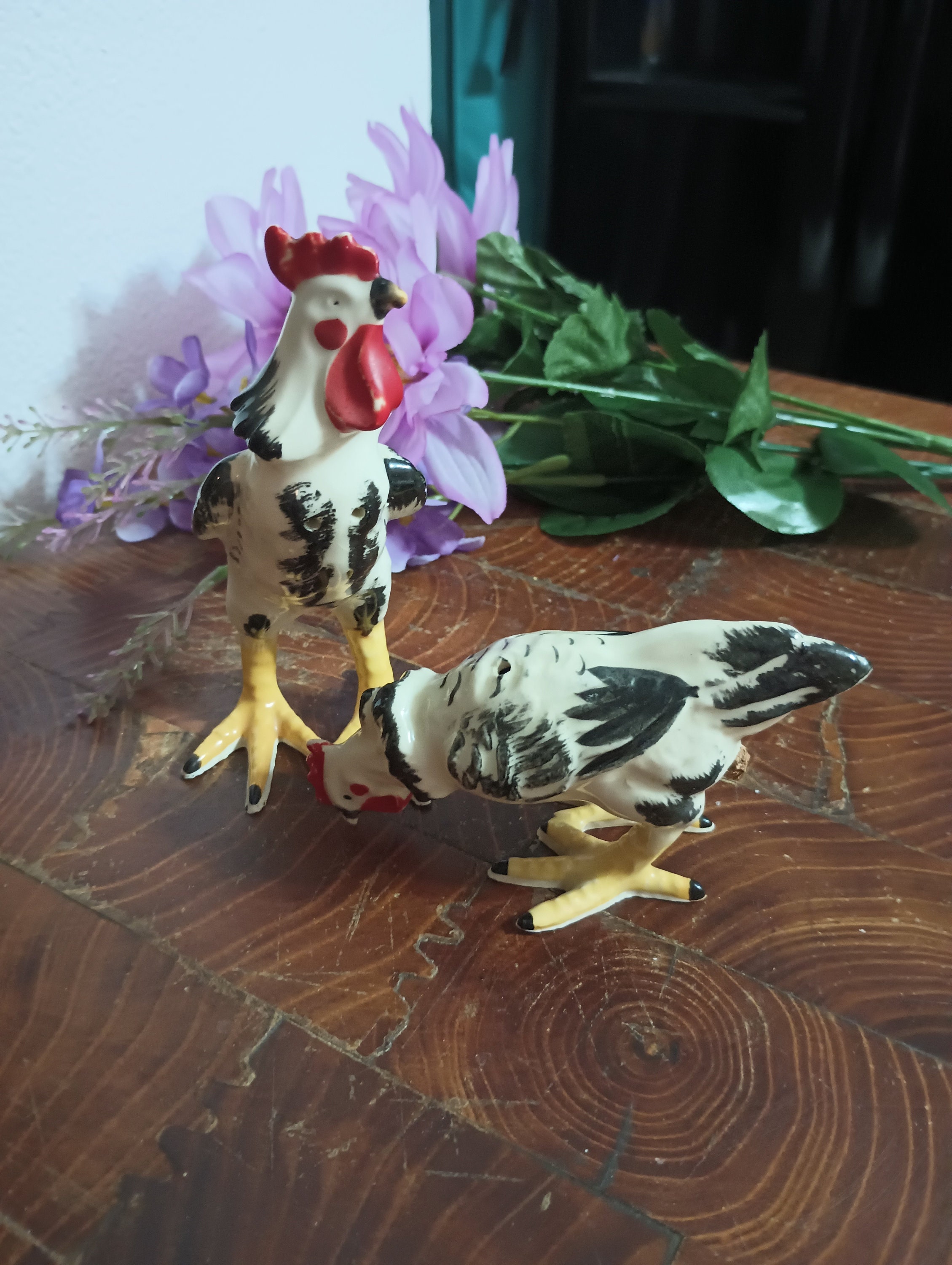 Big Feet Chickens Salt and Pepper Shakers - Etsy