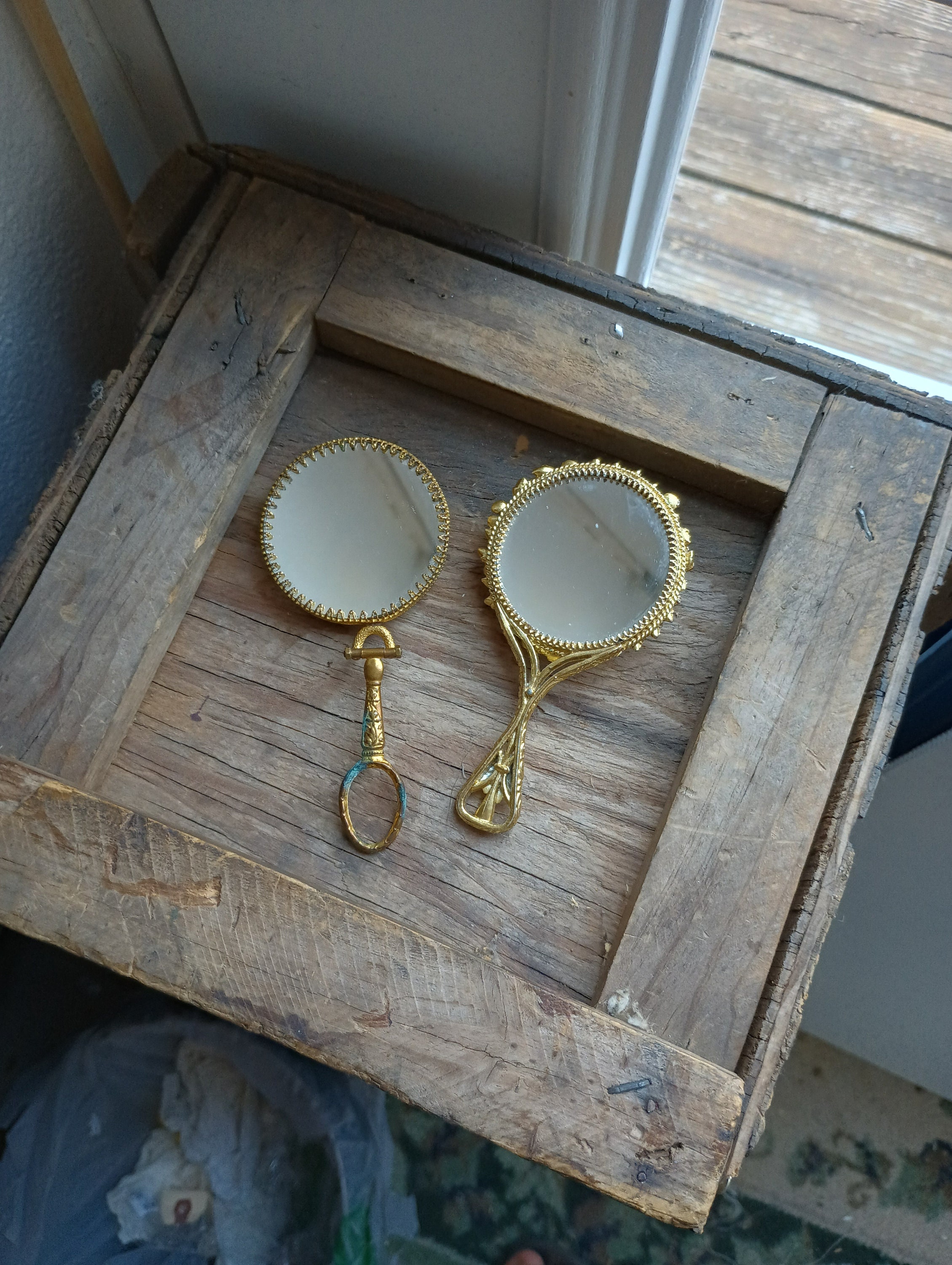 2 Vintage Hand Held Mirrors - Etsy