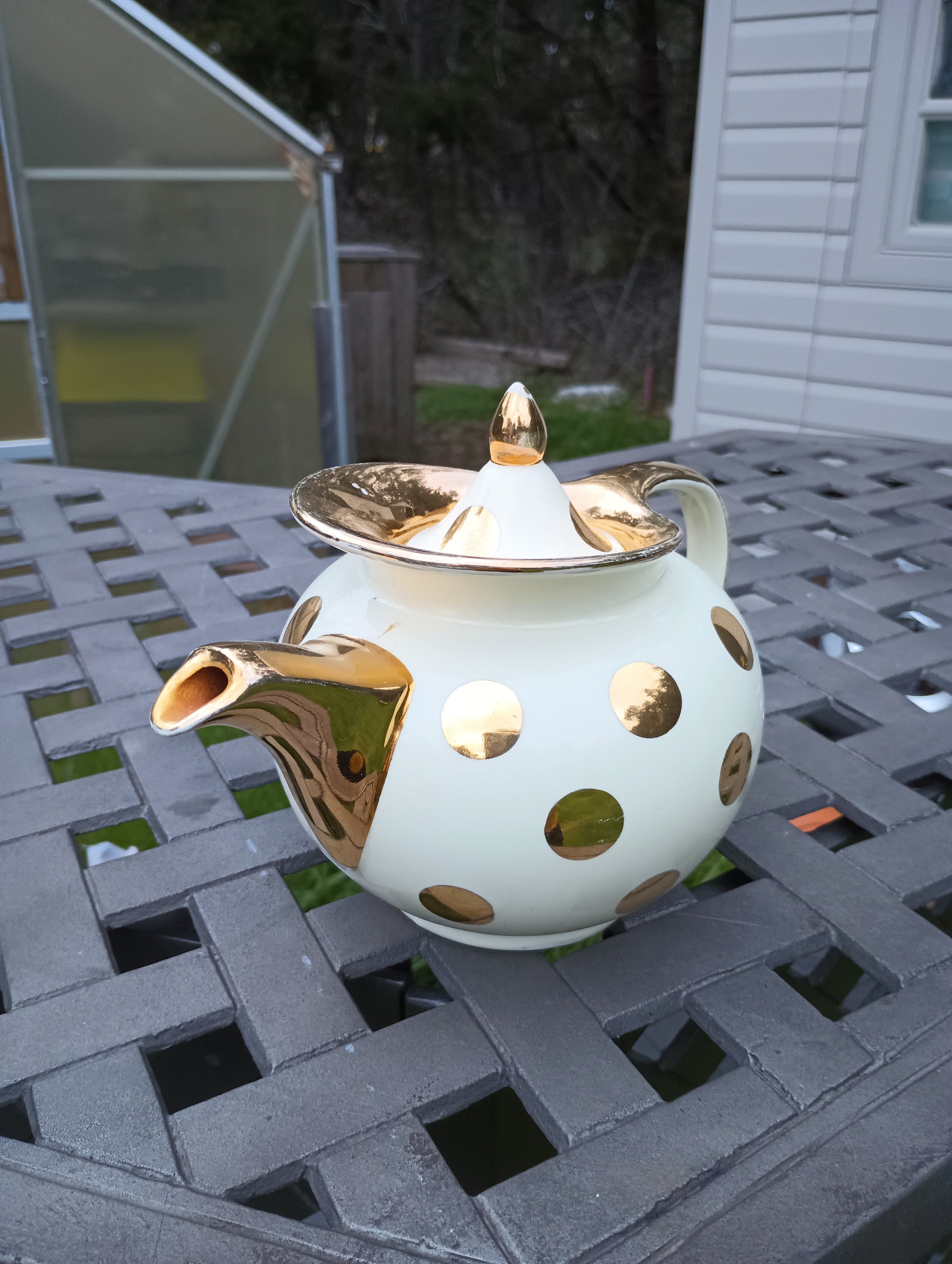 Vintage Art Deco Teapot by HALL Gold Polka Dot Windshield Rim Teapot - Etsy