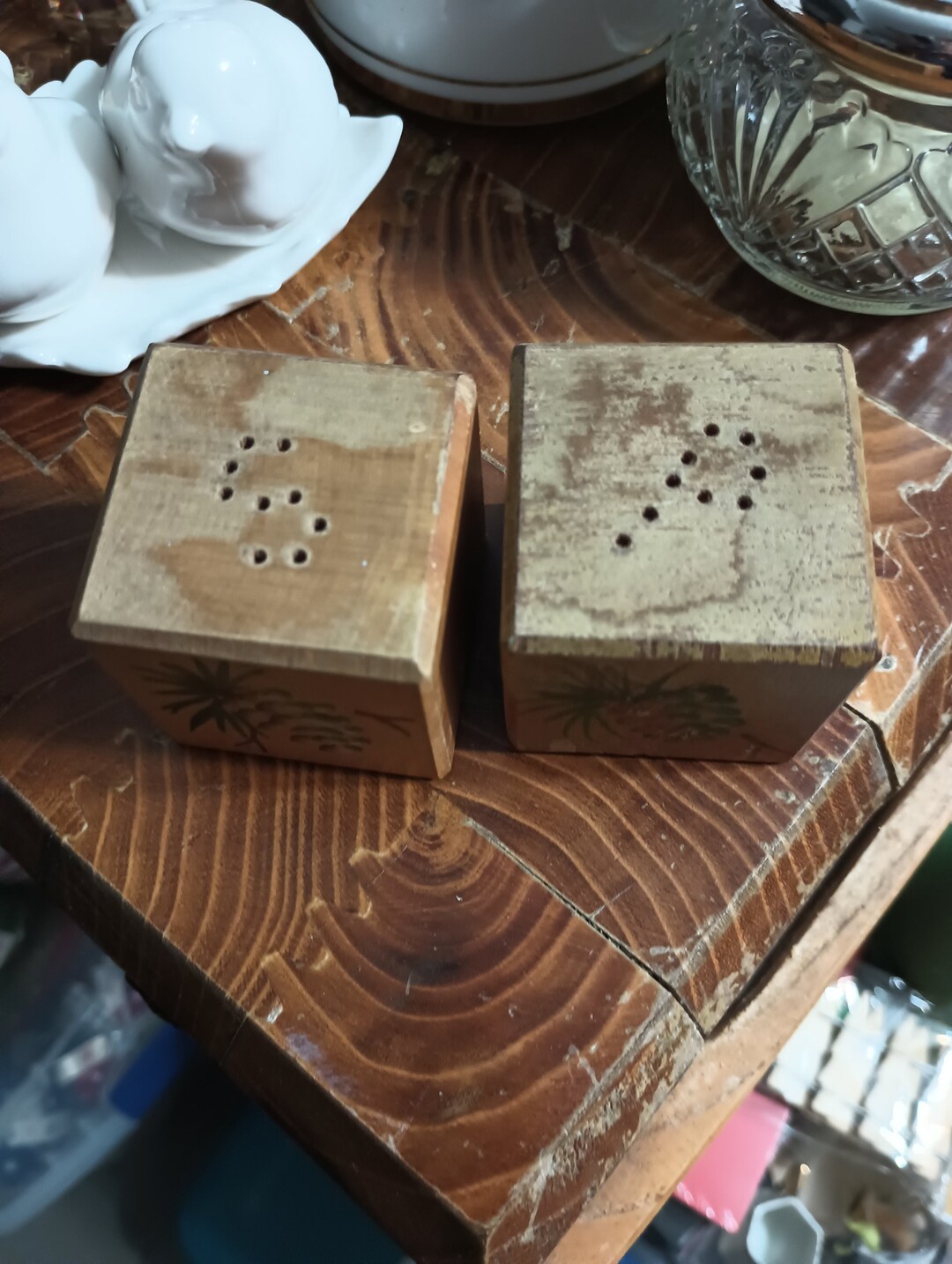Wooden Block Pinecone Salt and Pepper Shakers - Etsy