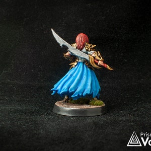 Heroine Duelist / Female Fighter Miniature for Dungeons & Dragons ...