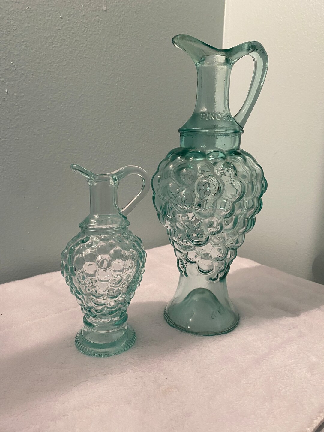 Mismatch? Pair Set of Green Glass Grape Clusters, Decanters. - Etsy