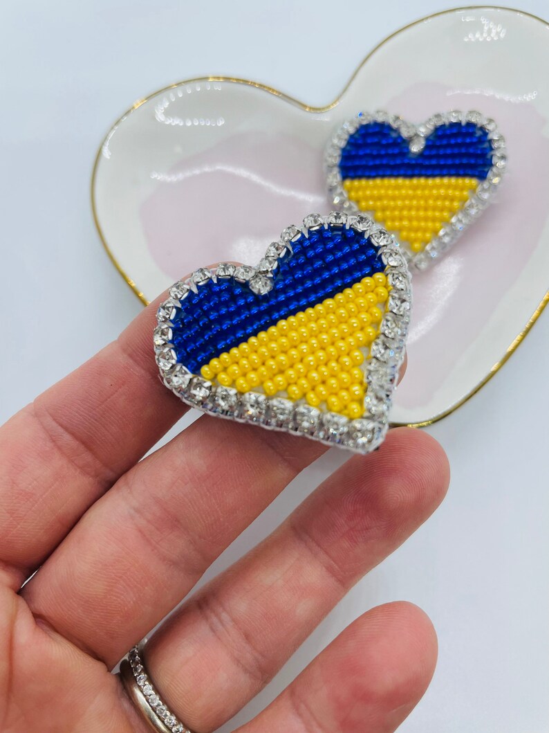 Ukraine Heart Brooch, Beaded Ukraine Flag - Etsy