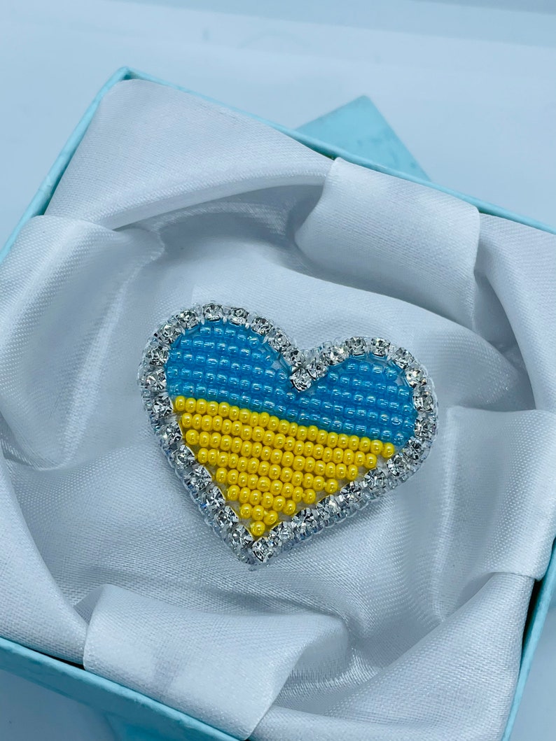 Ukraine Heart Brooch, Beaded Ukraine Flag - Etsy