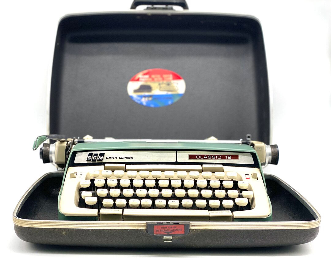 Vintage SCM Smith Corona Classic 12 Manual Portable Working Typewriter ...