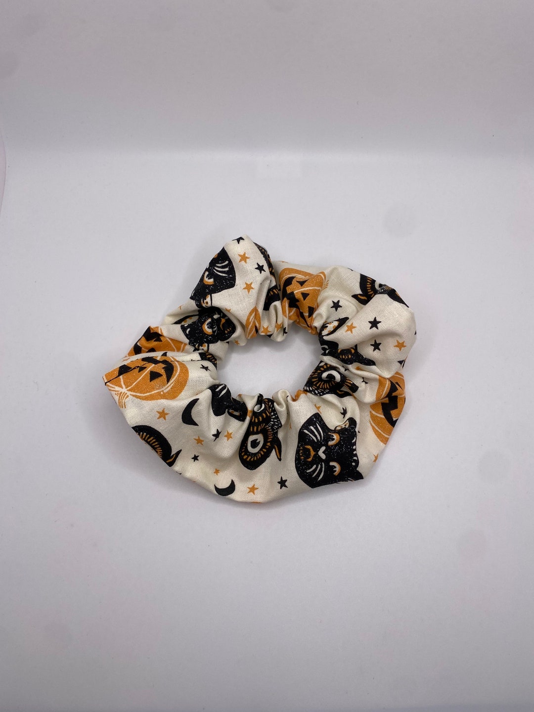 Halloween White Owl Scrunchie | Halloween Scrunchie | Spooky Scrunchie ...