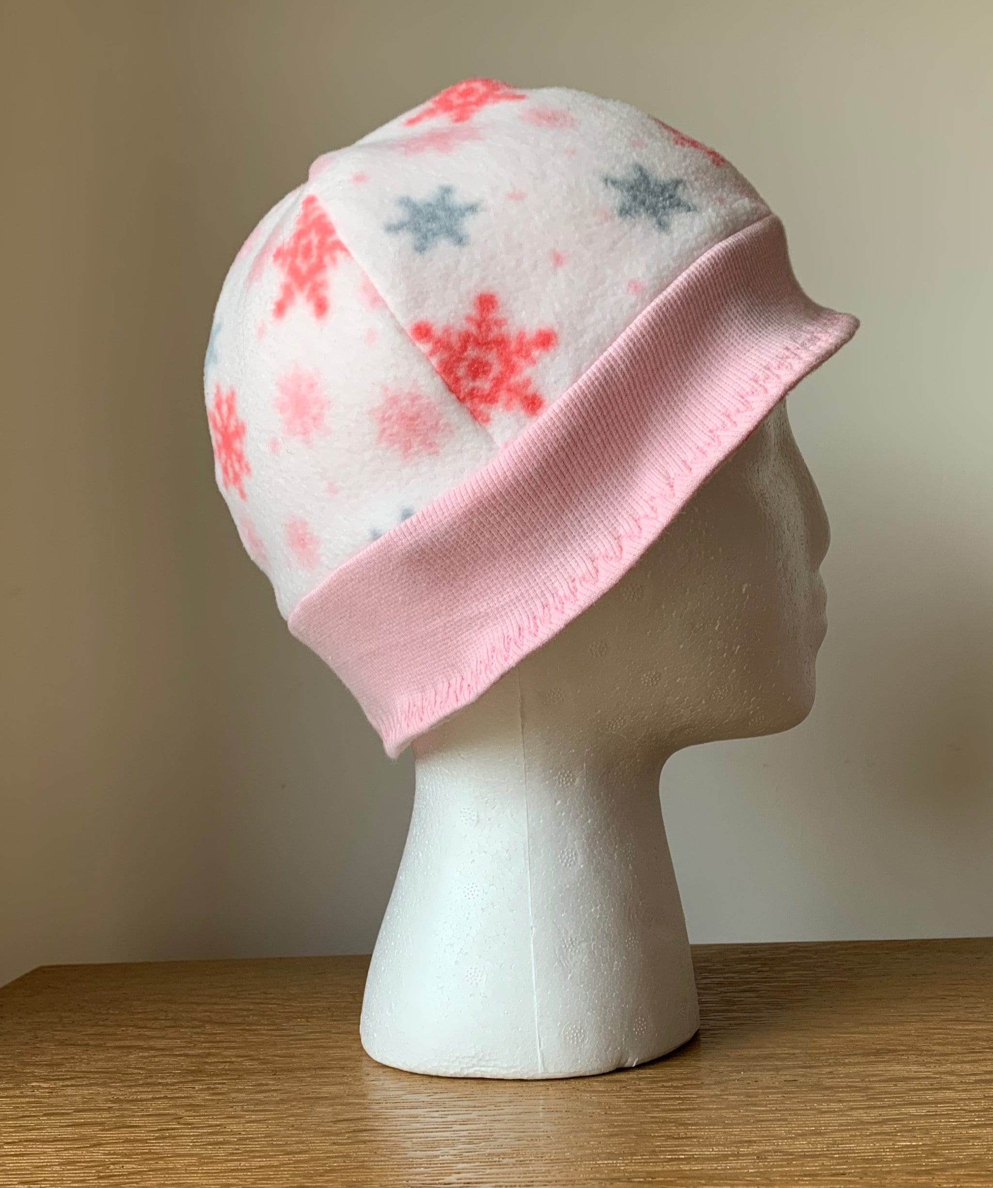 Sombreros reversibles en forro polar estampado de copos de - Etsy España