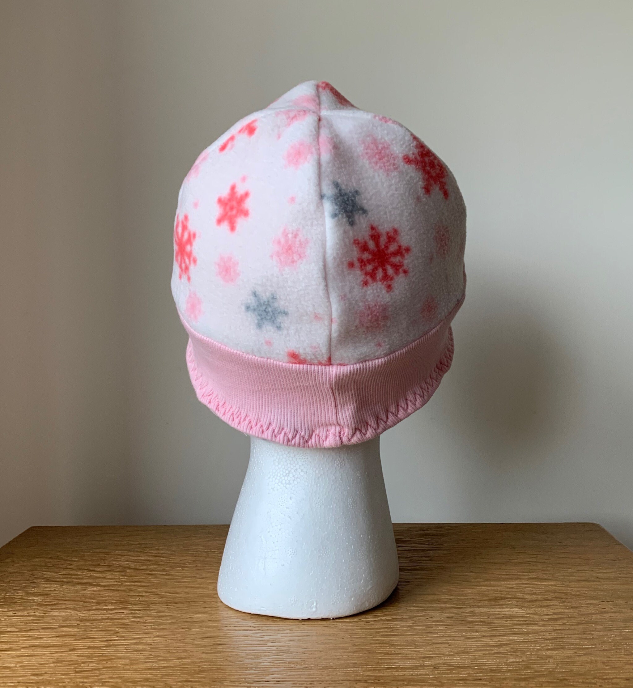 Sombreros reversibles en forro polar estampado de copos de - Etsy España