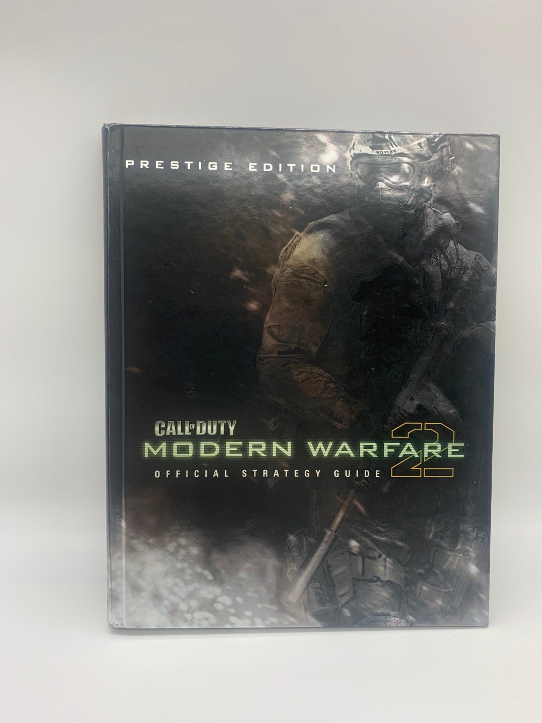Call of Duty Modern Warfare 2 Official Strategy Guide Prestige Edition ...