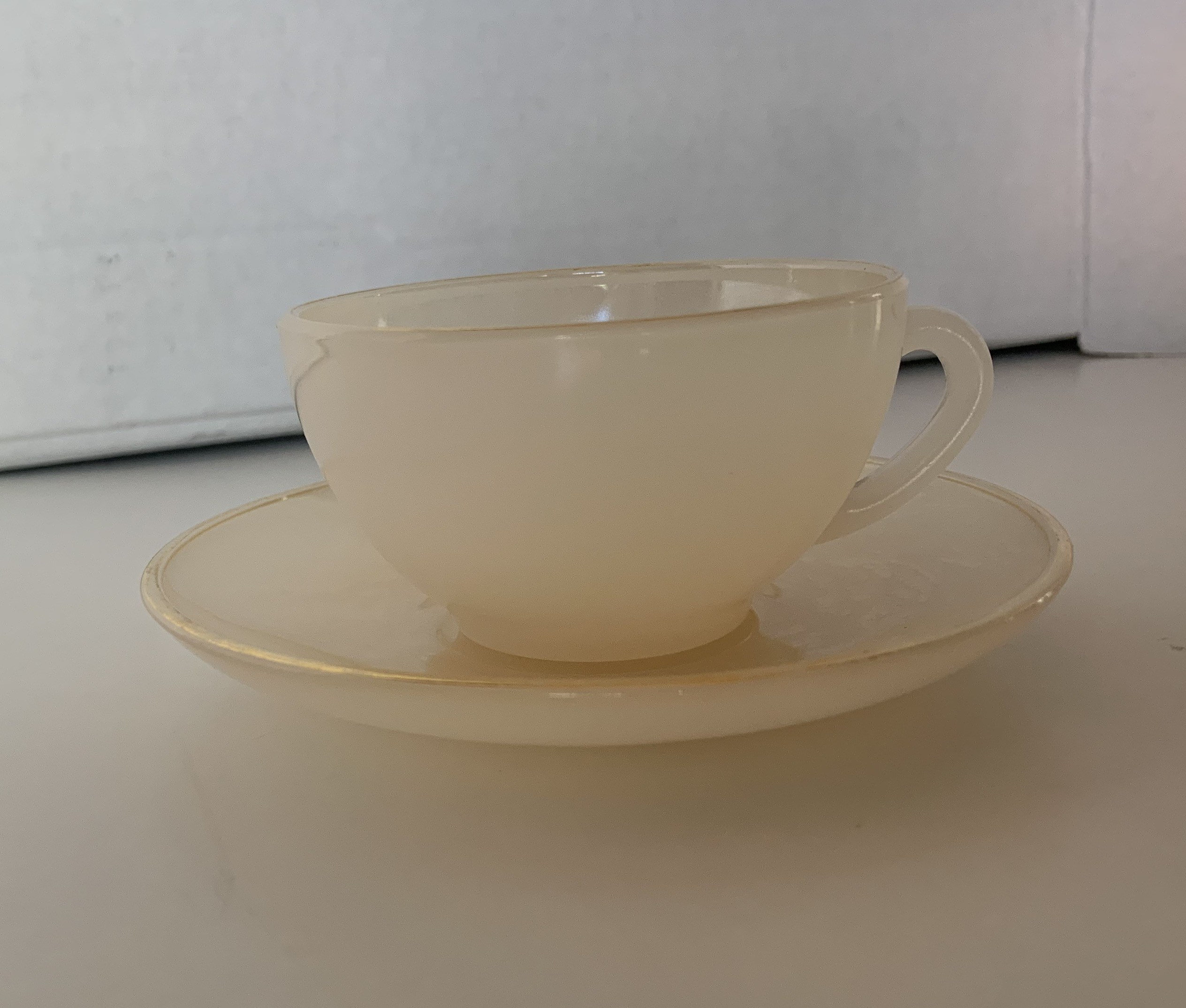 Arcopal Tea Cup & Saucer, Vintage Cream Iridescent Arcopal Cup, Gold ...