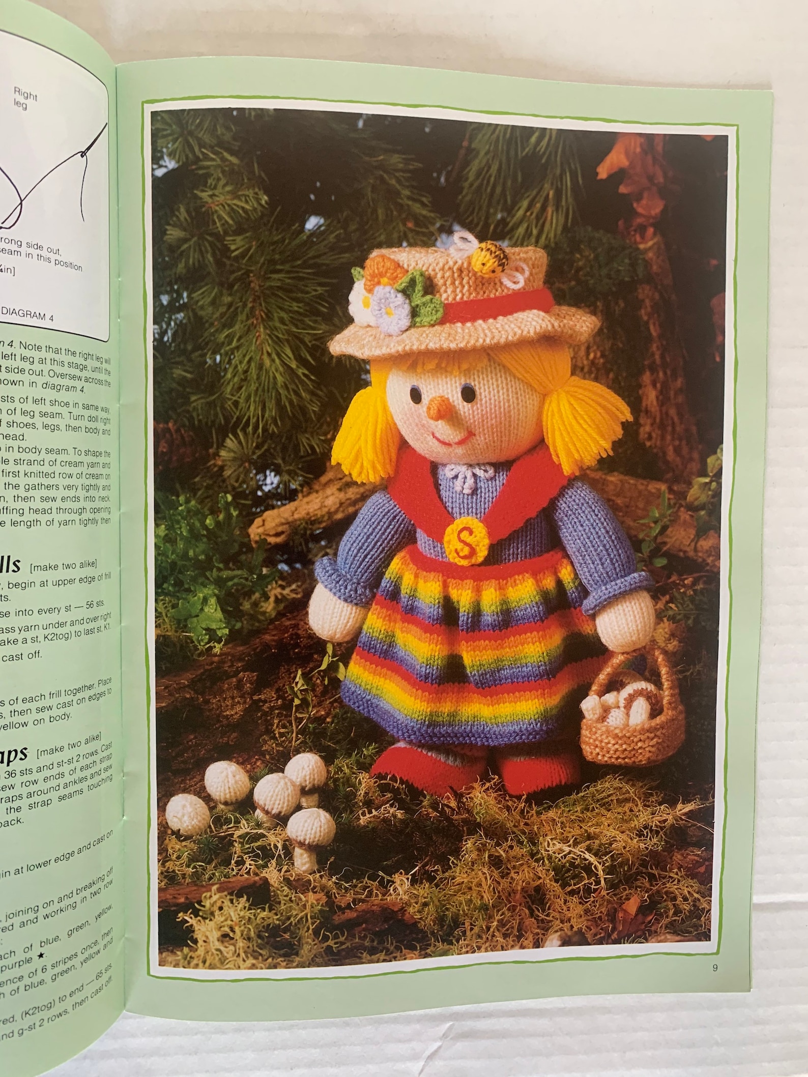 Jean Greenhowe's Scarecrow Family 7 Knitted Dolls and Baby’s Pushchair ...