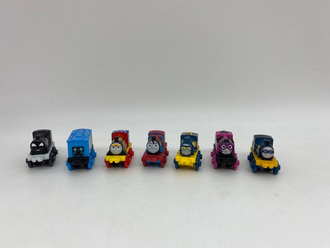 Super Hero Thomas Mini Trains Collection of 7, Thomas Super Hero Mini ...