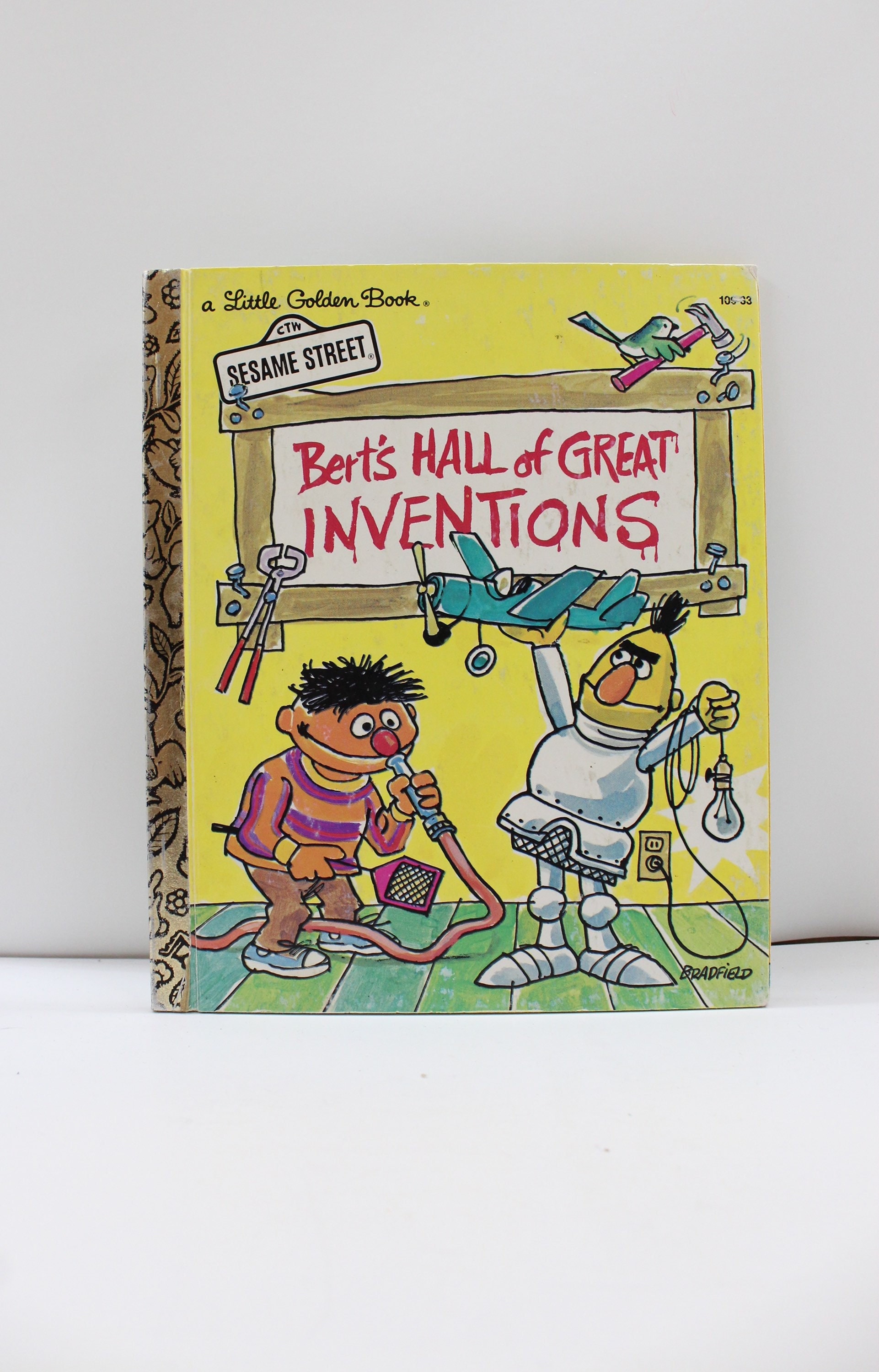 Sesame Street Berts Hall of Great Inventions, Sesame Street Berts Hall ...