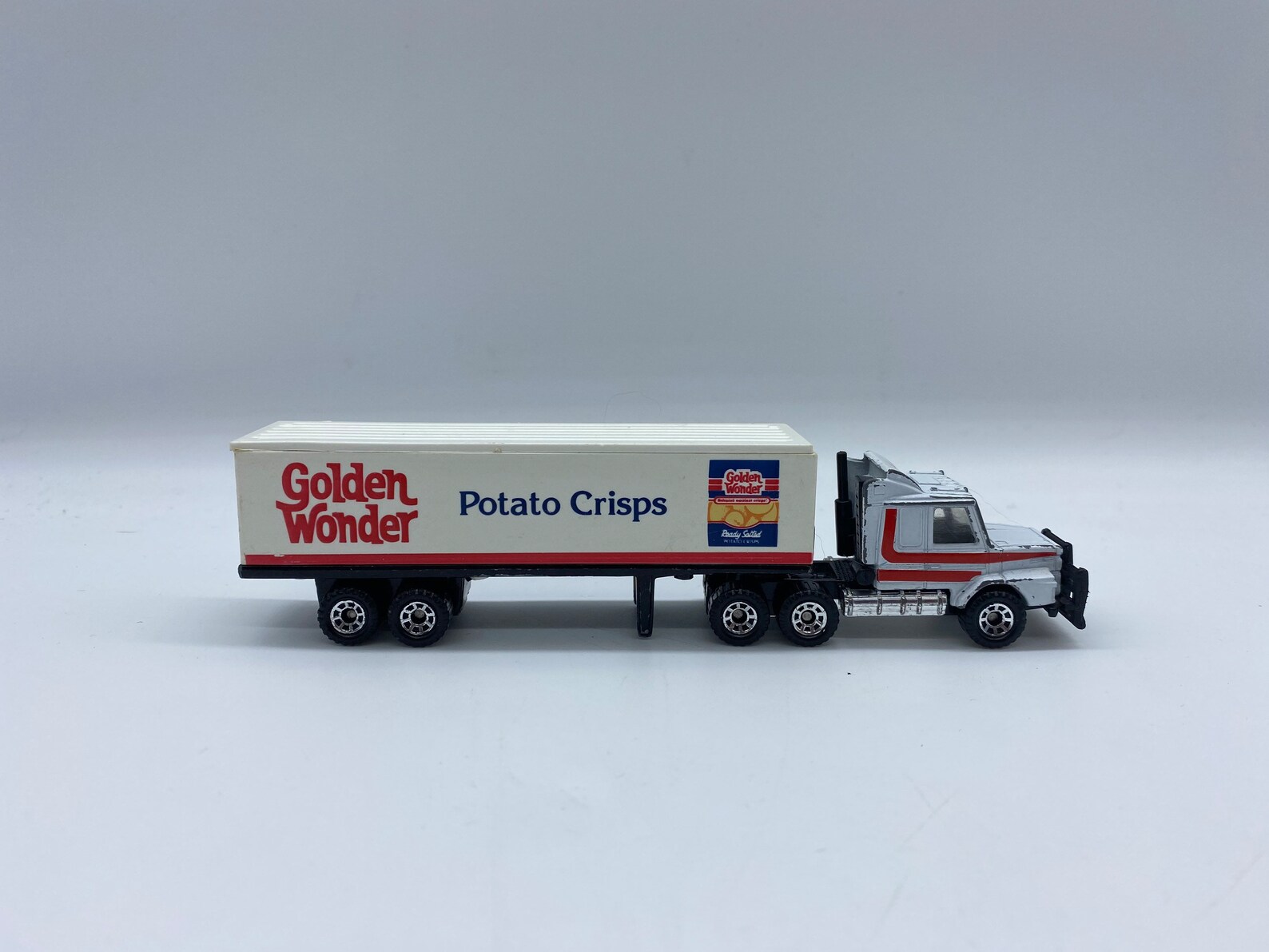 1985 Matchbox Golden Wonder Potato Crisps Scania T142 Tractor Trailer ...