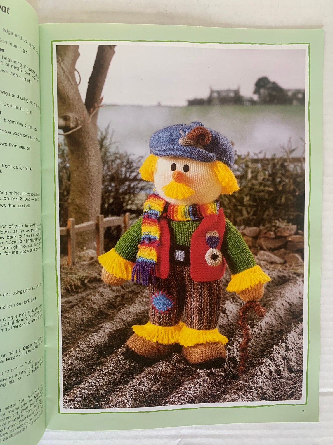Jean Greenhowe's Scarecrow Family 7 Knitted Dolls and Baby’s Pushchair ...