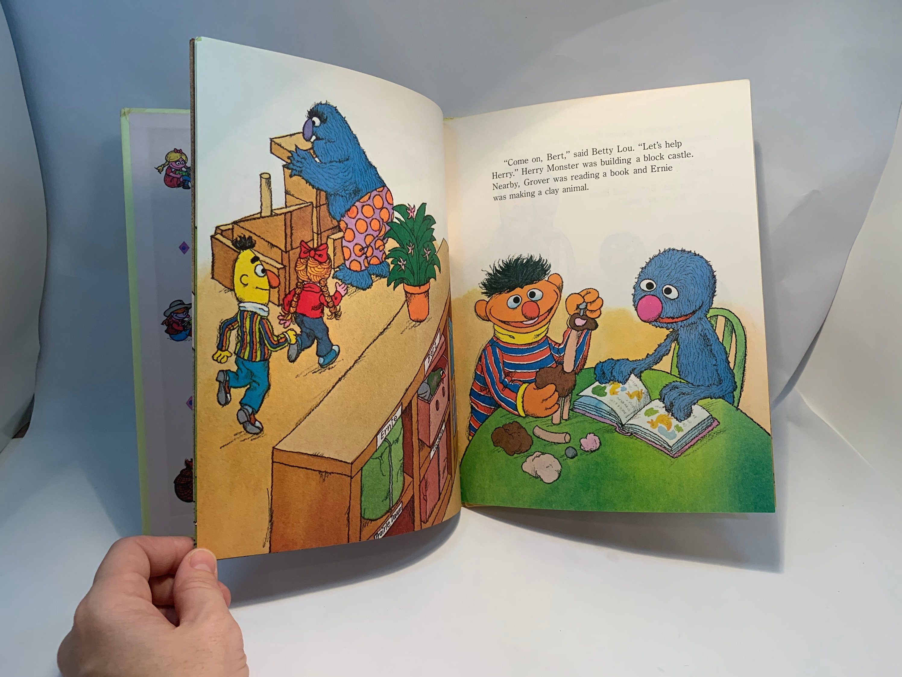 Show and Tell 1980 Jim Hensons Sesame Street Muppets Book - Etsy