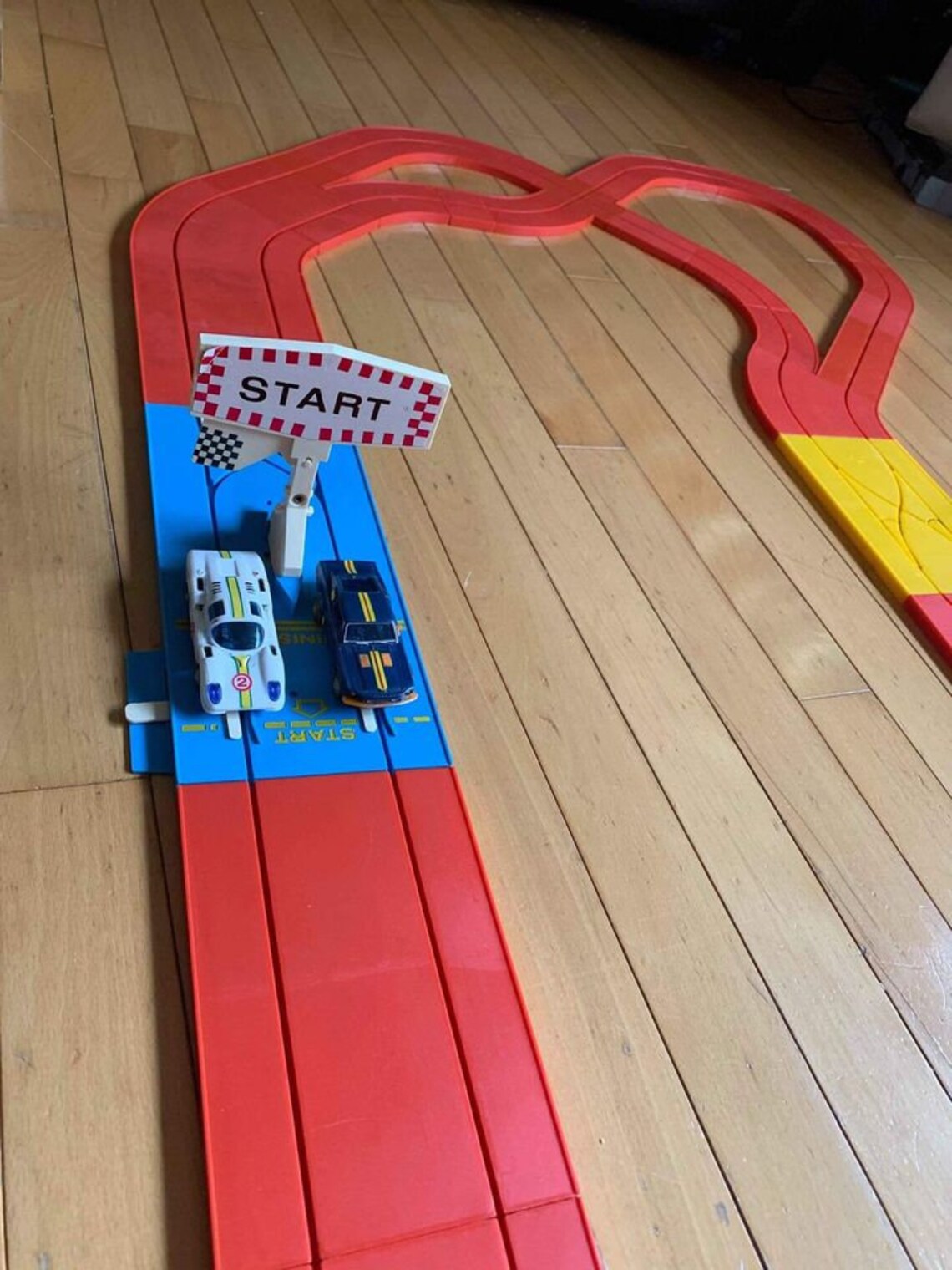 1969 Ideal Mini Motorific Sprint Racing 200 Race Car Track Set, 1969 ...