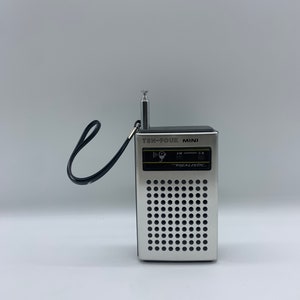 Realistic Mini Ten Four AM/CB Pocket Portable Radio, Like New Radio ...