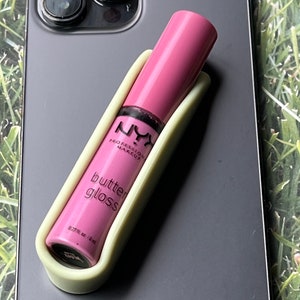 TRENDING New Silicone Lip Stick Phone Mount, Gloss, Lipstick, Lip Balm ...