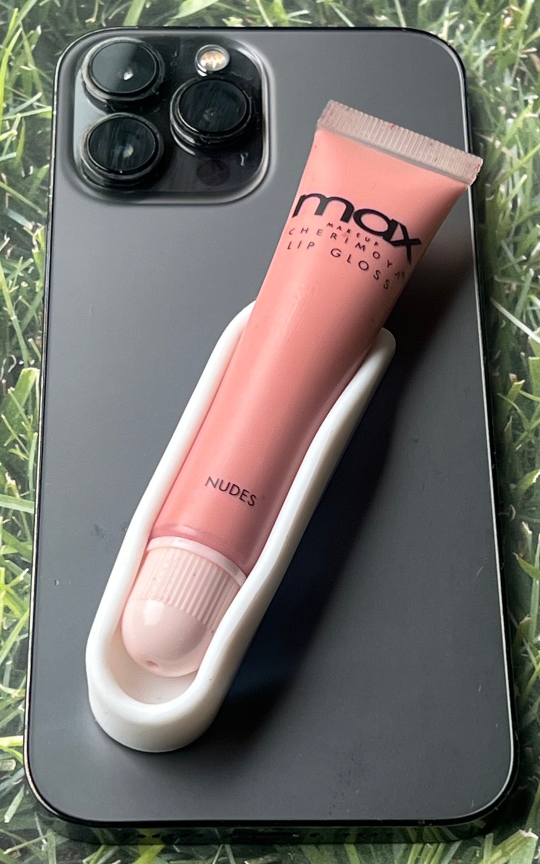 TRENDING New Silicone Lip Stick Phone Mount, Gloss, Lipstick, Lip Balm ...