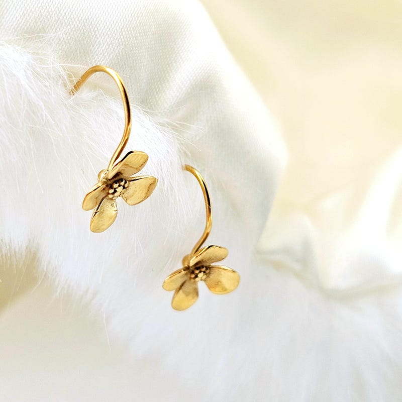 Flower Threader Earrings - Etsy