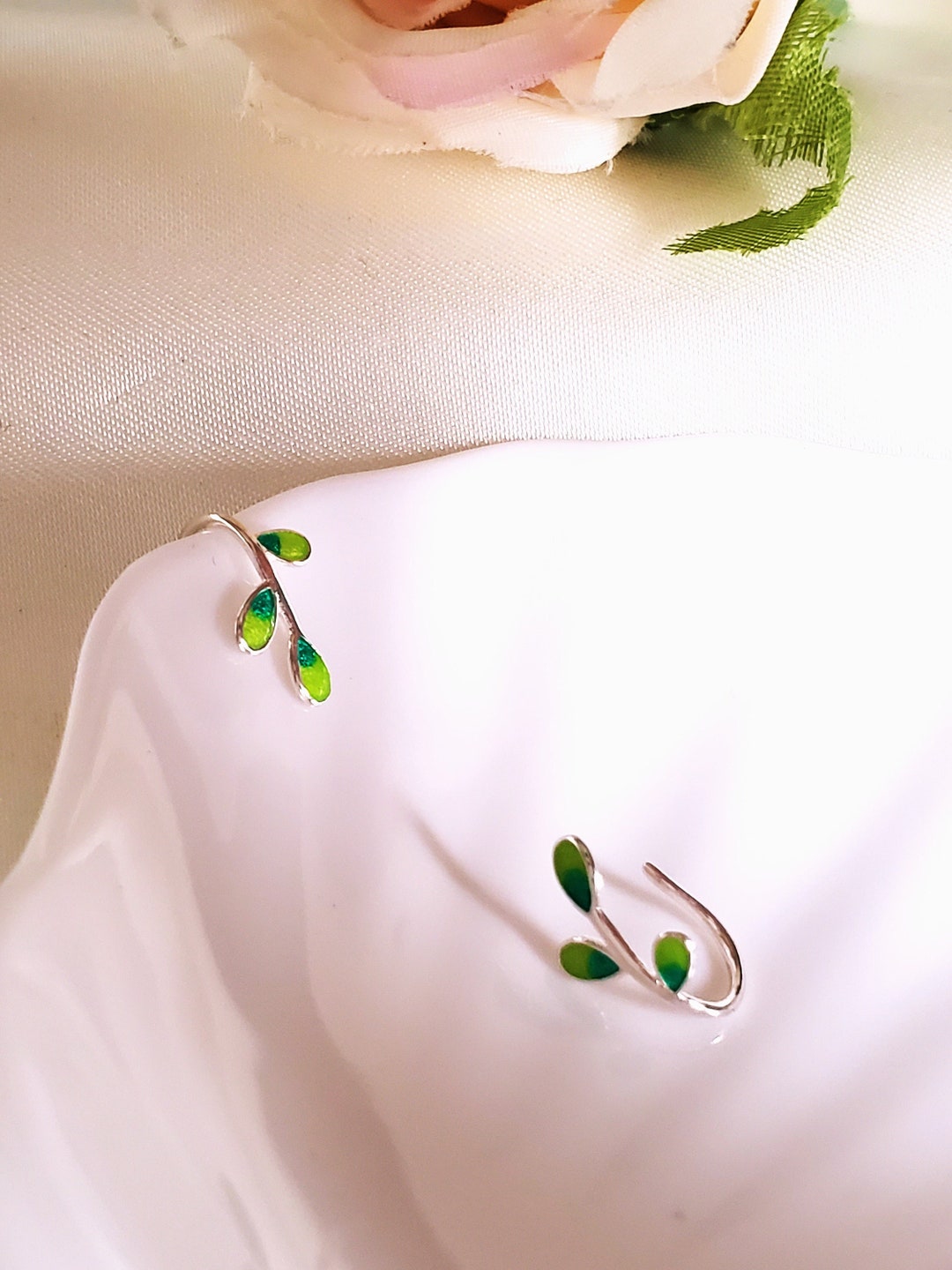 Sterling Silver Enamel Leaf Short Threader Earrings,green Enamel Leaf ...