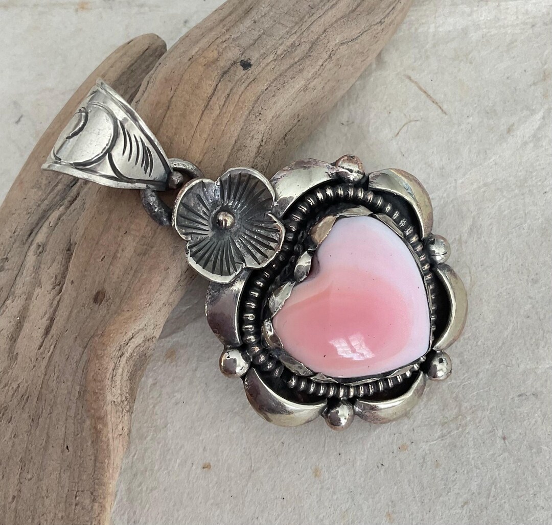 Pink Conch Shell Heart Pendants With Handcrafted Tibetan Repouse Silver ...