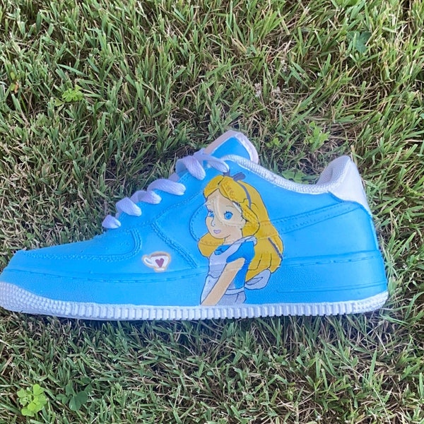 Nike Alice in Wonderland - Etsy
