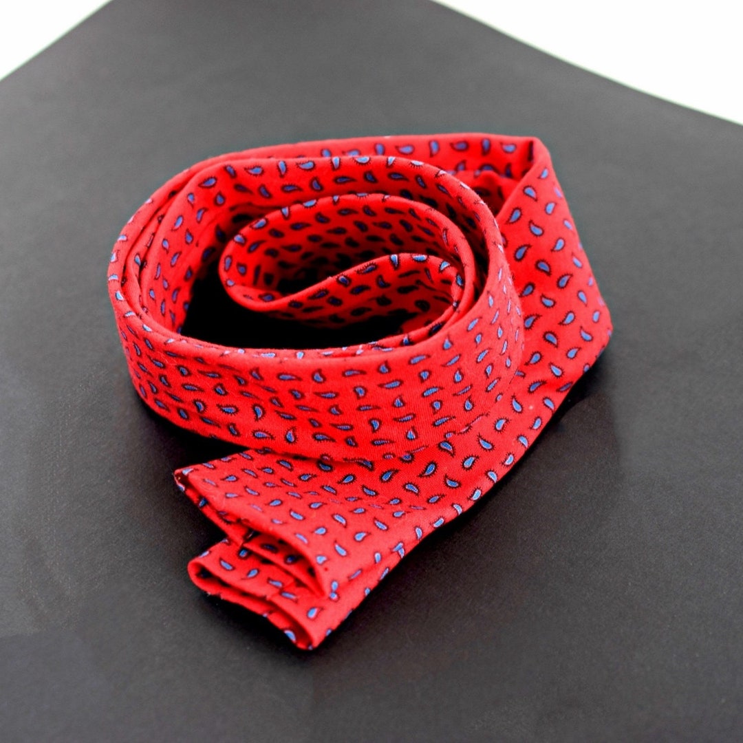 Red Tie, Freestyle Bow Tie, Red Silk Tie Green Paisley, Vintage Style ...