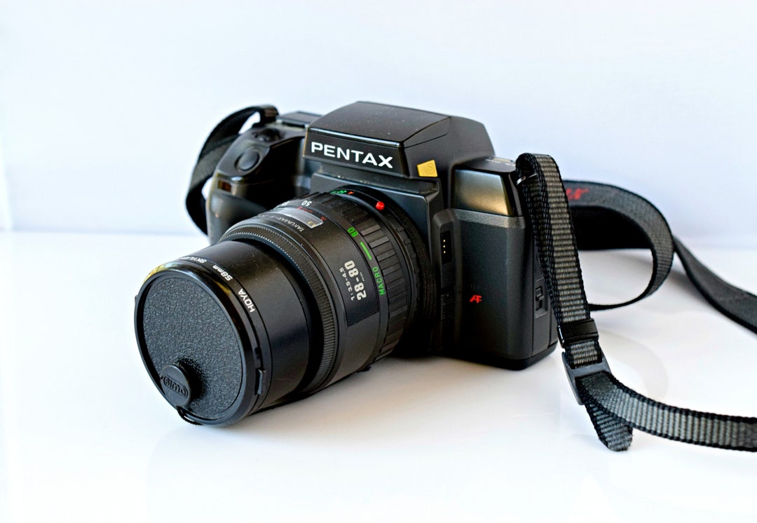 Pentax SF10 Camera SLR Vintage 35mm Film Camera With SLR Takumar F Zoom Lens 28 - 80mm Made in ...