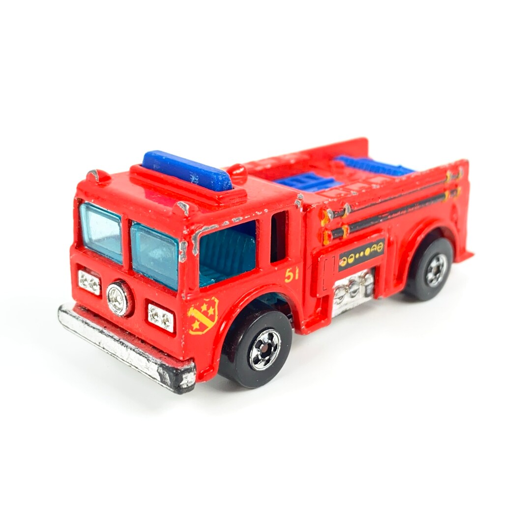 Vintage 1976 Hot Wheels Fire Eater Engine Emergency Truck 51 Red Blue ...