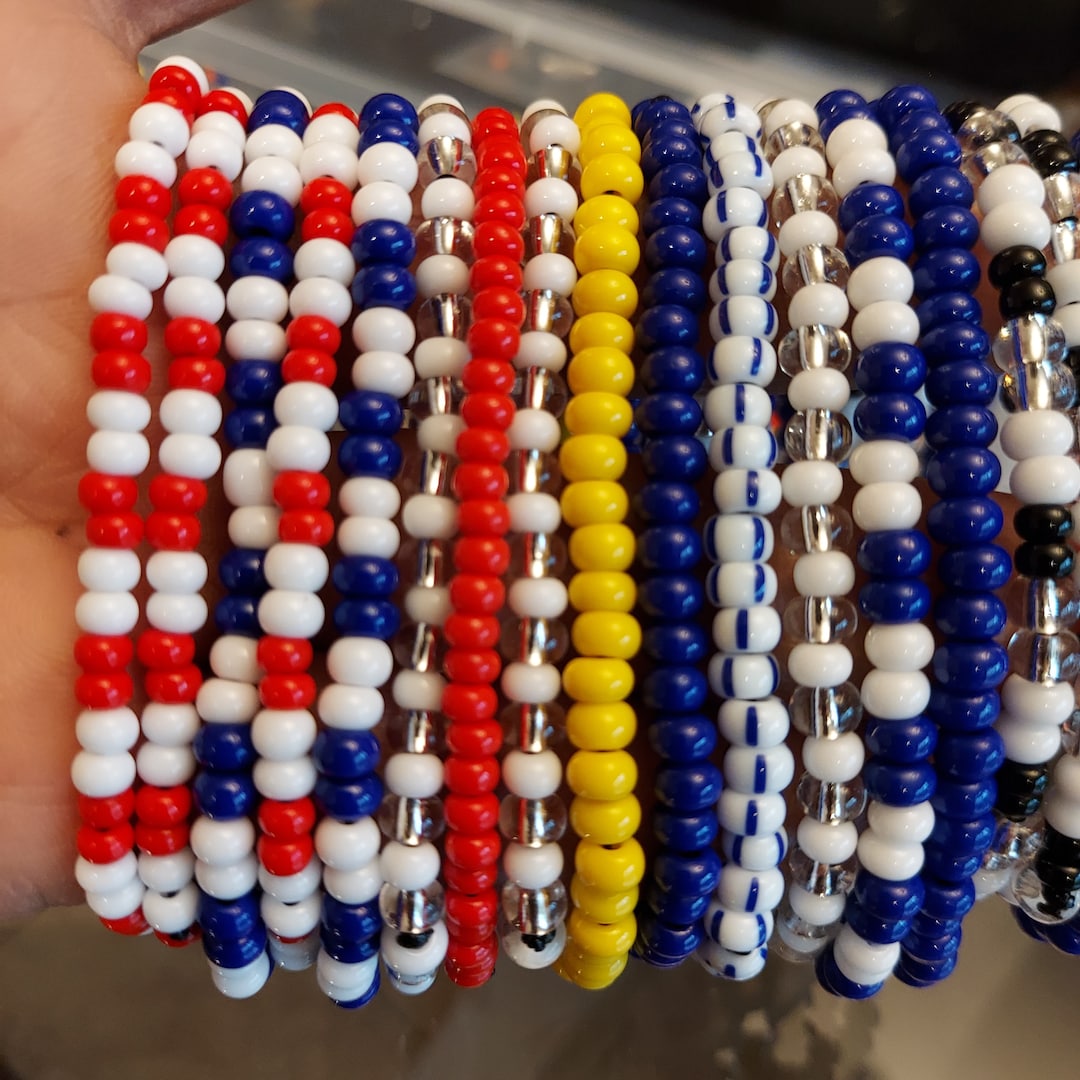 A Set of Makhosi Wristband Beads Strip. Intothoviyane. Striped Beads ...