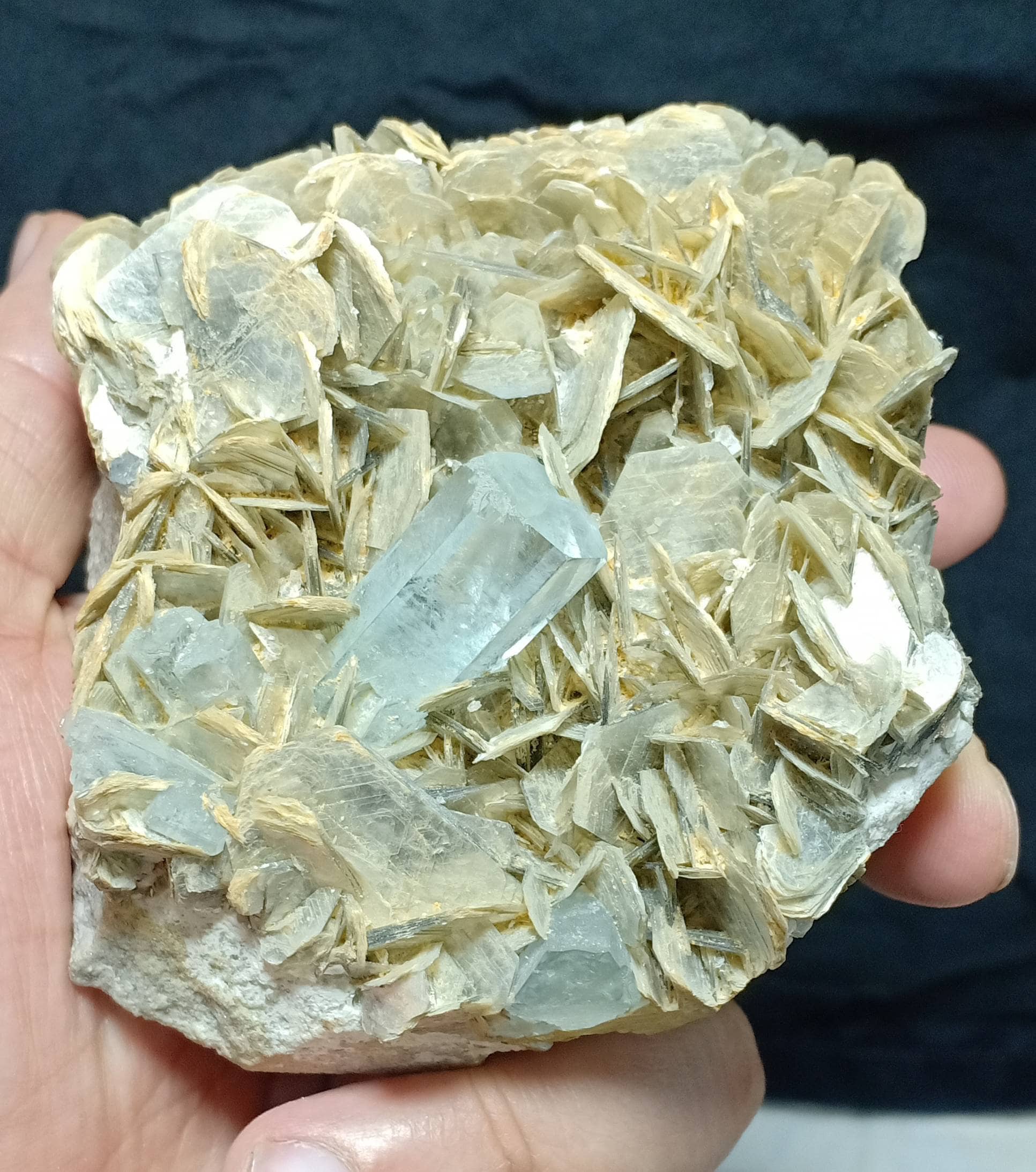 Aquamarine Specimen with Muscovite self standing 580 grams | Etsy