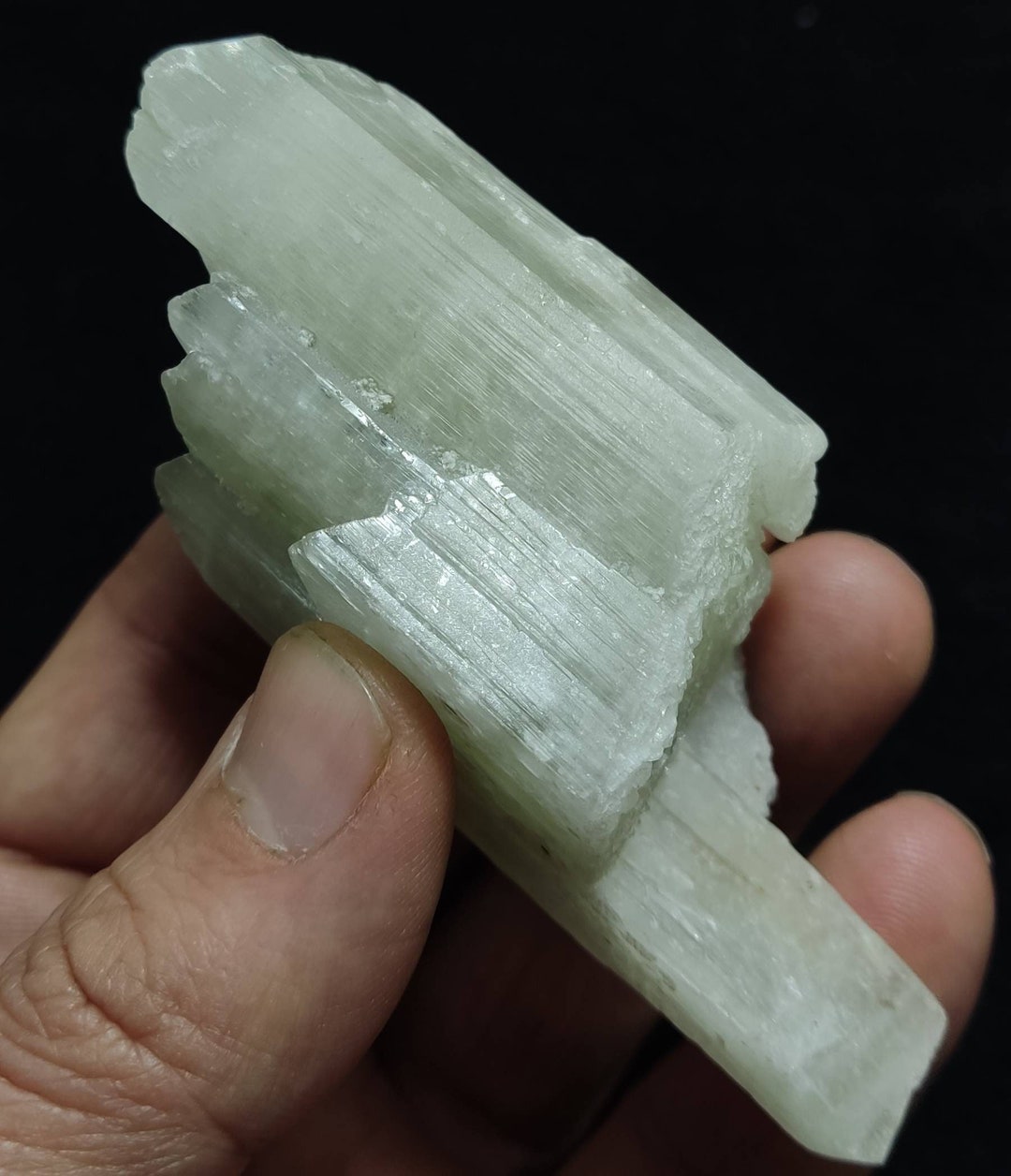 Rocks Gems Minerals Crystals Stones: Light Green Color Crystal Specimen ...