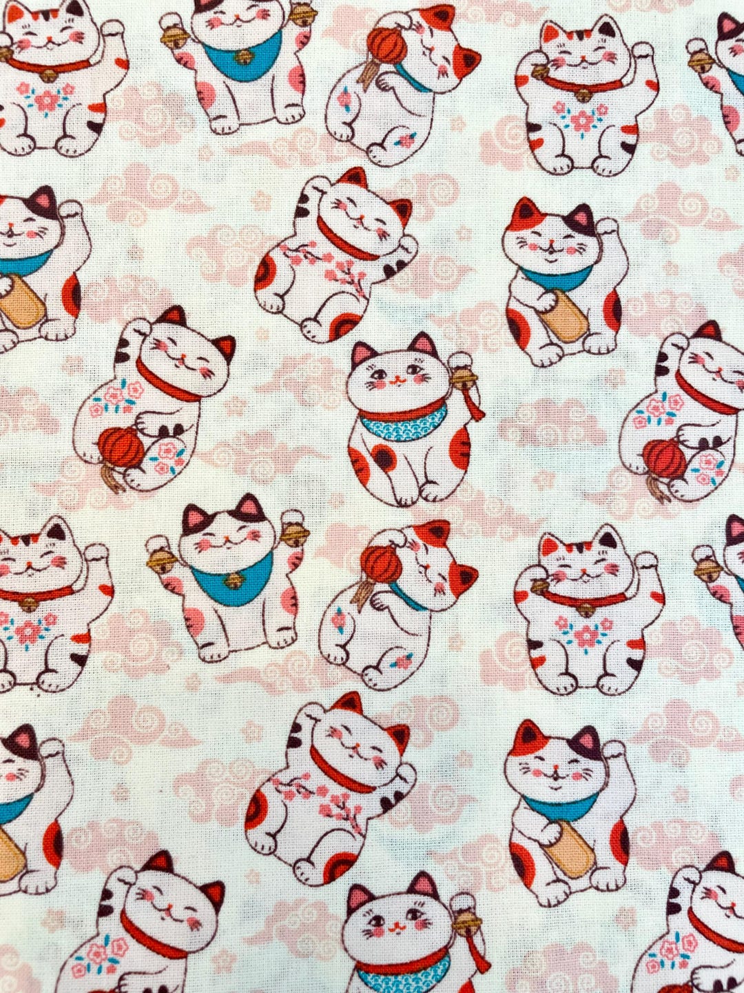 Lucky Waving Cat Funny Bouffant Scrub Cap: Scrub Cap for Women or Men ...