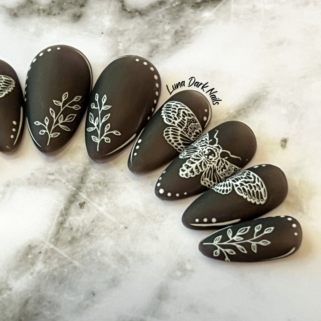 Deaths Head Hawkmoth Moth Nails Witchy Press on Nails - Etsy Canada