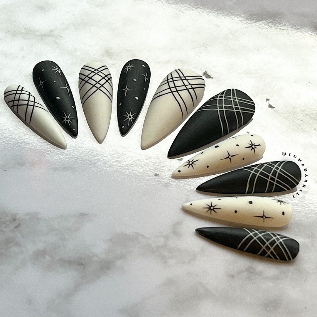 Black and White Stars, Winter Nails, Christmas Press on Nails, Gothic ...