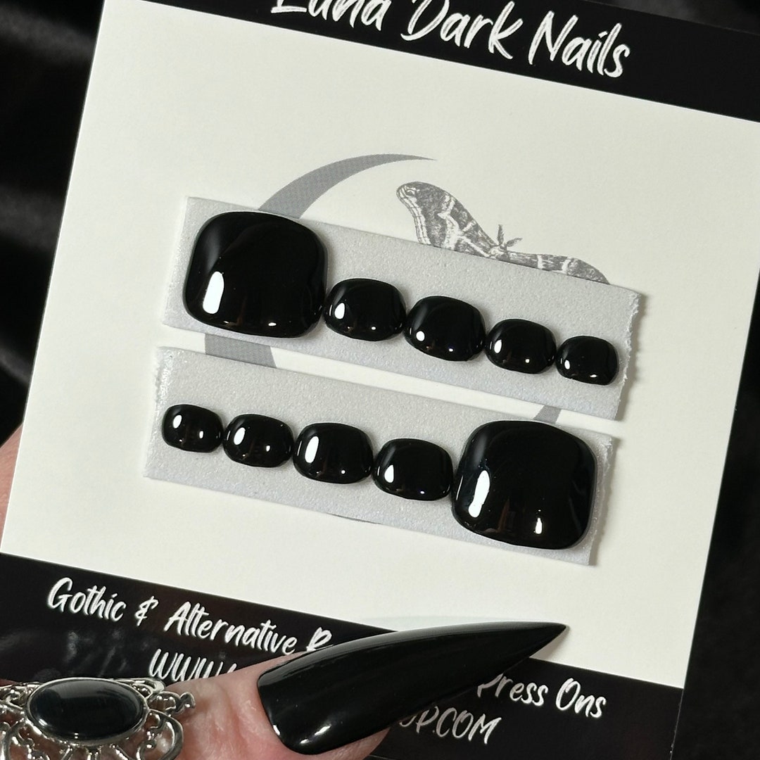 Toe Tips, Foot Press Ons, Vacation Nails, Gothic Pedicure, Goth Summer ...