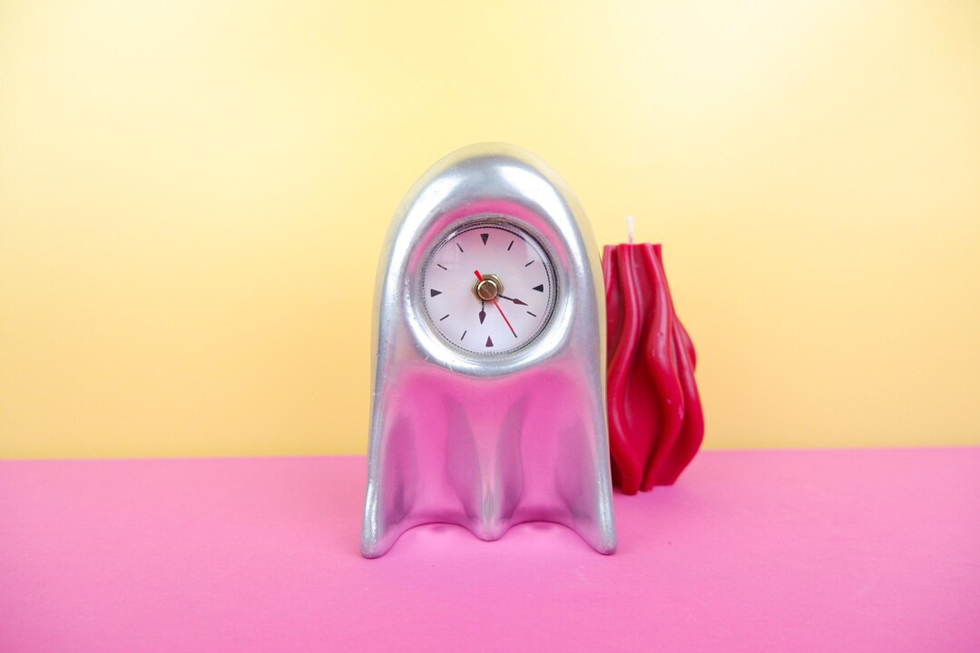 Vintage Y2K 90s Chrome Ghost Blob Clock, Organic Abract Pop Art ...