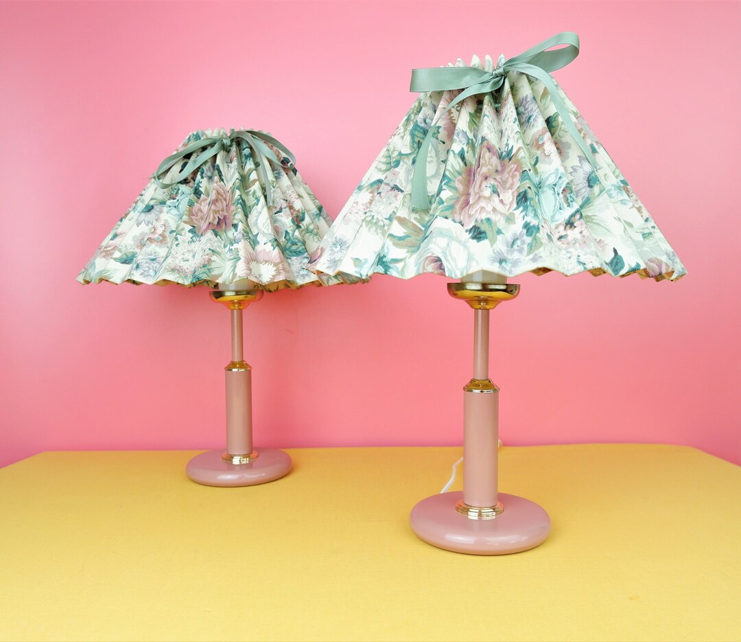 Vintage Cottagecore Pink Lantern Table Lamps, Pleated Floral English ...