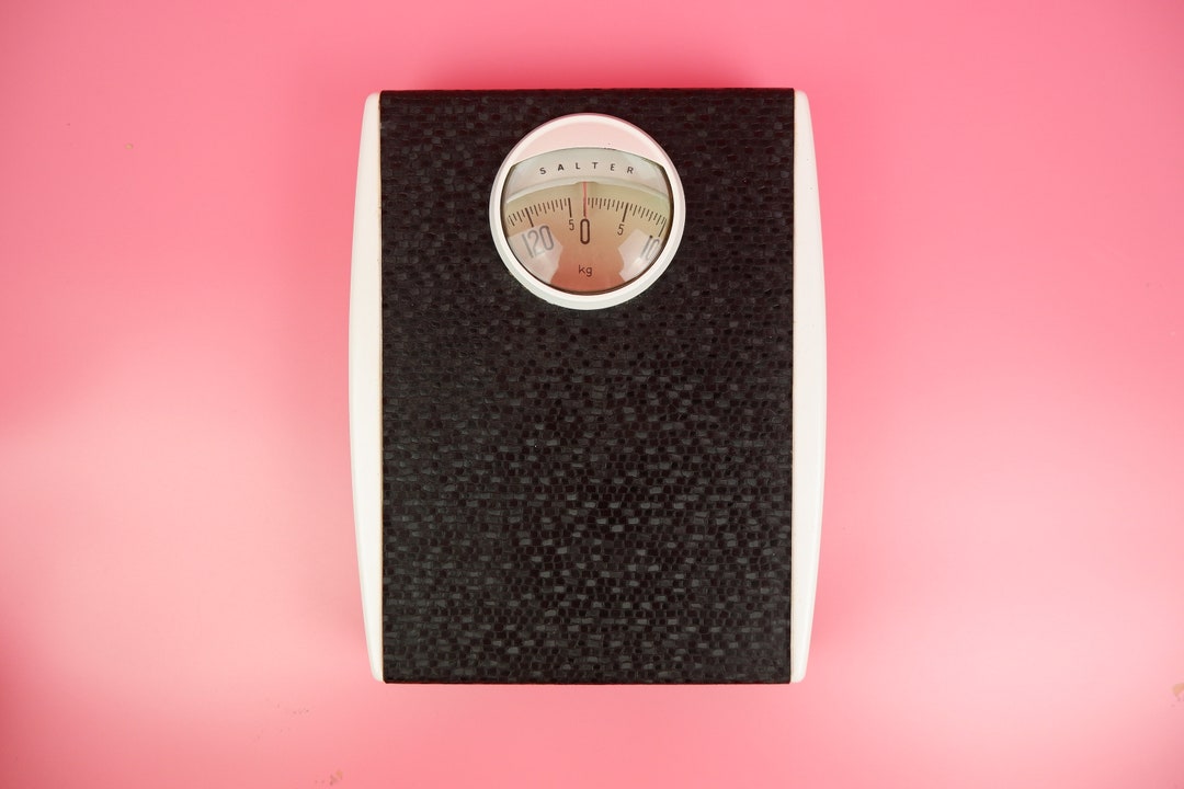 Vintage 70s Retro Salter Bathroom Scales, Convex Glass Face, 1970s ...