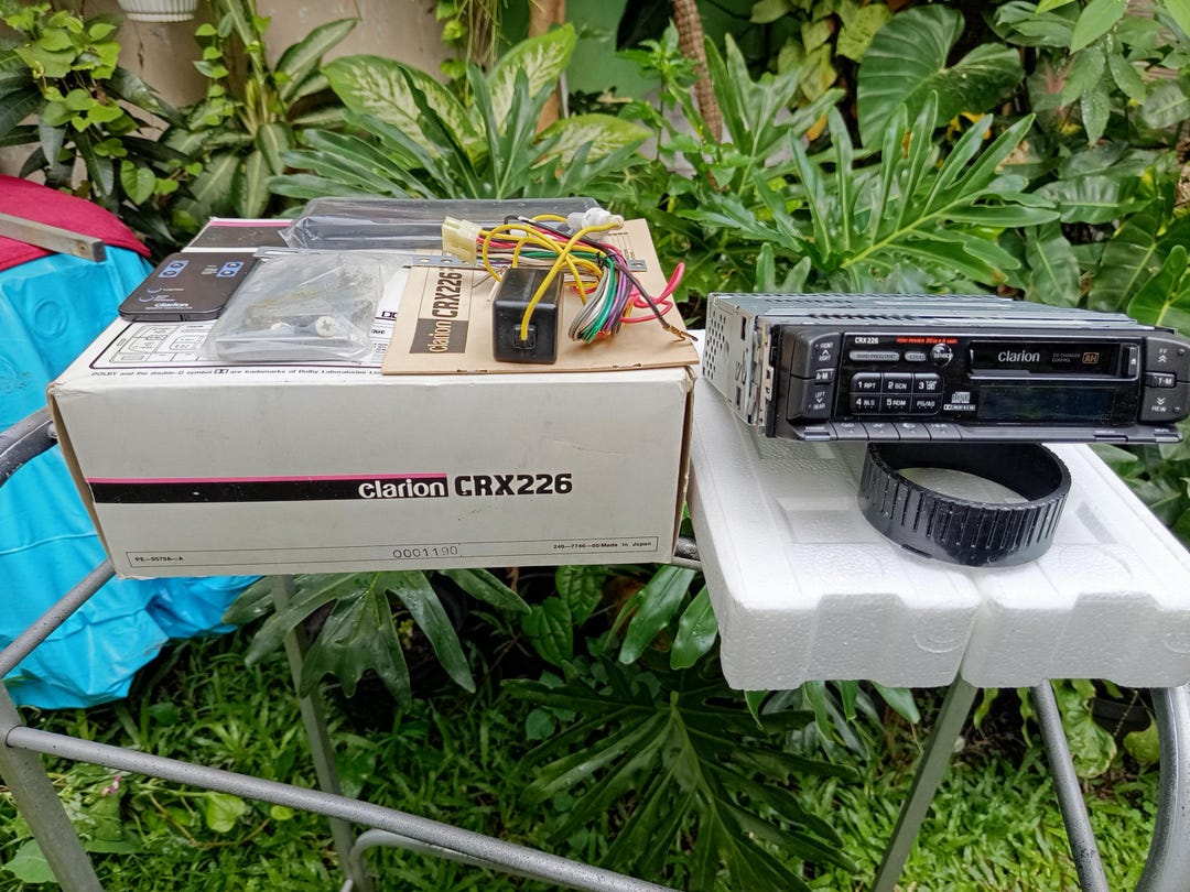 Old School Car Audio Vintage Head Unit Clarion Crx NOS Not Alpine ...