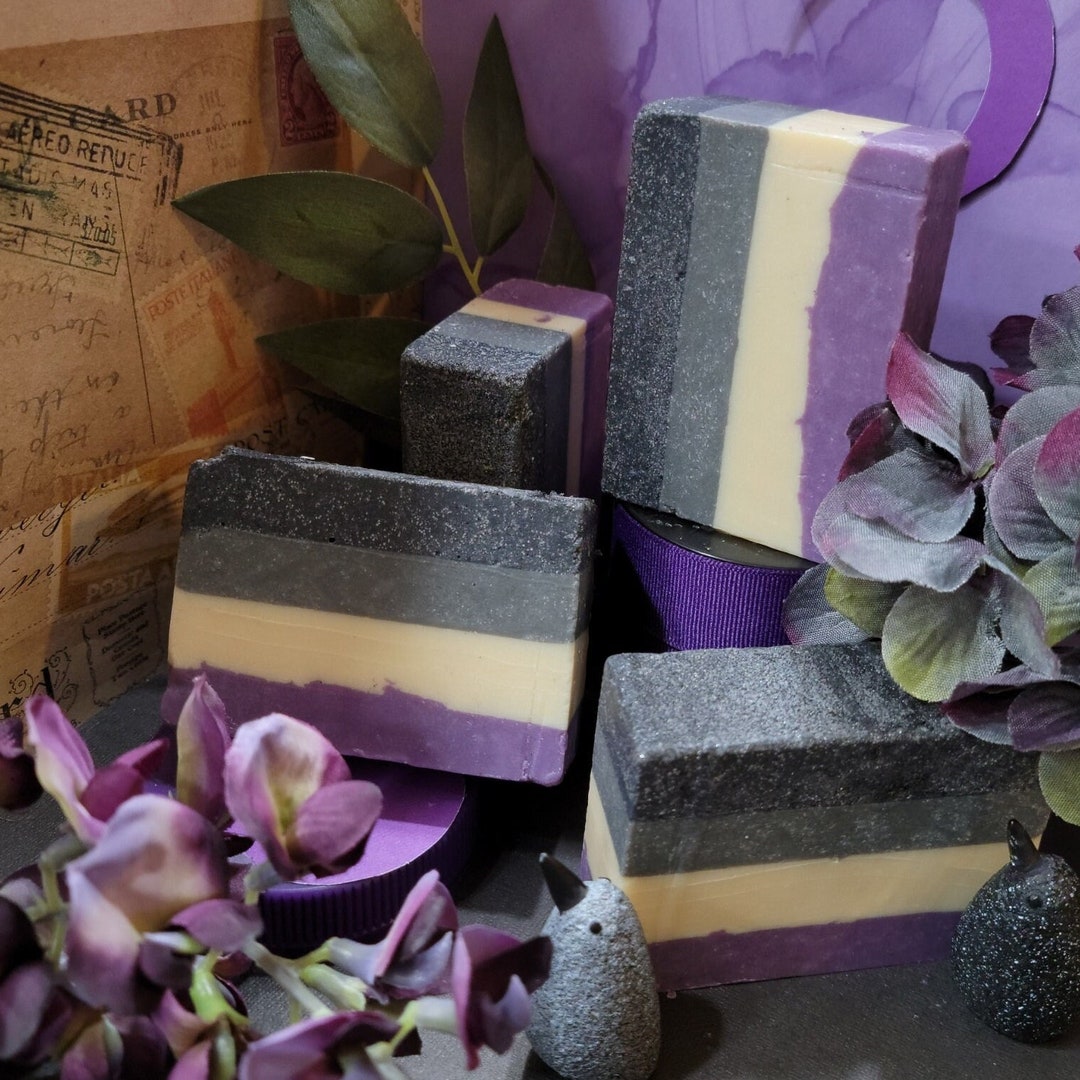Tulip Kisses Soap / Cardamon & Cedar Soap / LGBTQ+ Soap / Asexual Soap ...