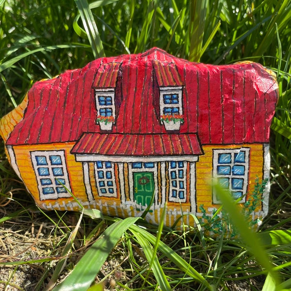 Hand Painted Stone - Etsy Canada