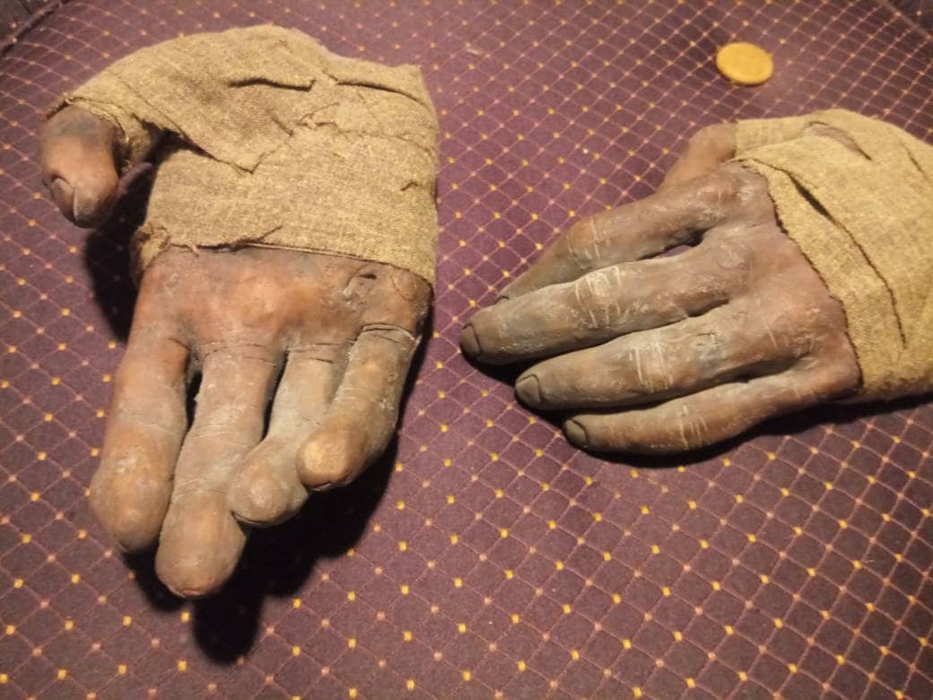 Egyptian Mummified Hand Replica - Etsy