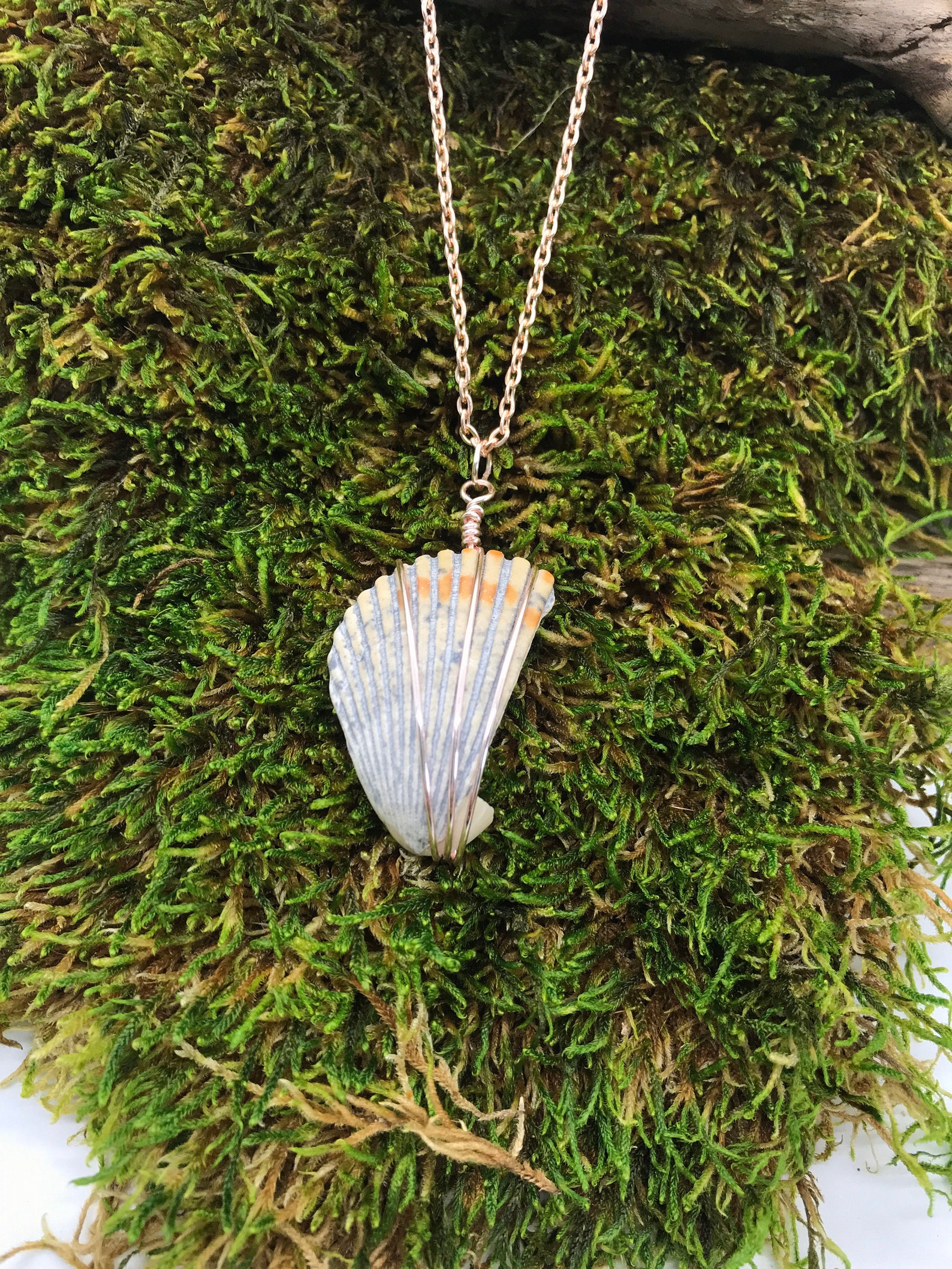 Hand Wired Sunset Beach Seashell Pendant - Etsy
