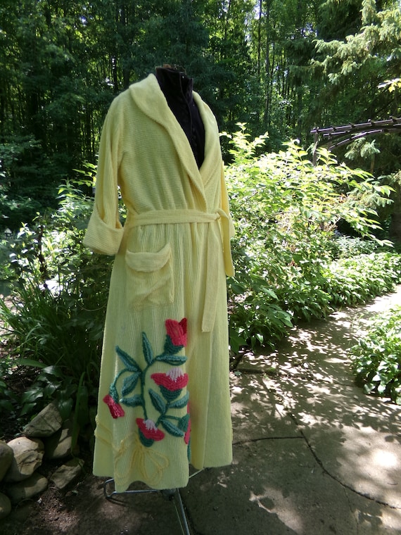 Vintage Ladies Chenille Robe, Original 1940s Old Holl… - Gem